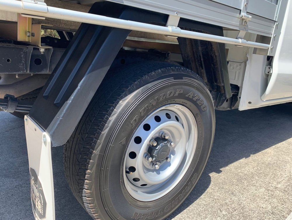 Ute Tray Top Mudguards / Fenders - Plastic mudguards Anti Spray, Mud ...